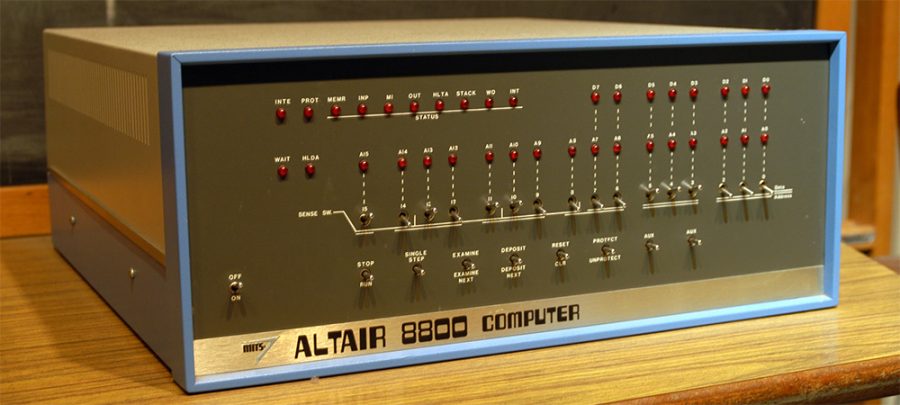 Altair 8800 จุดกำเนิดเล็ก ๆ ที่ยิ่งใหญ่ของ Bill Gates และ Microsoft ...