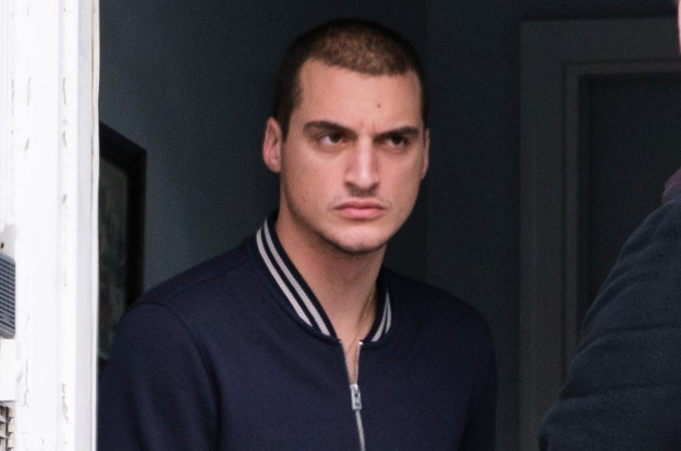 ครูพละโดนไล่ออก เพราะเล่นเกม Fortnite กับนักเรียน | GamingDose