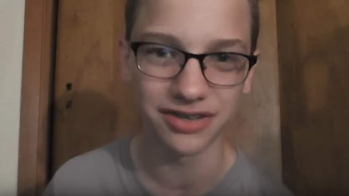 PewDiePie ไว้อาลัย 'Dillon the Hacker' Hater ของเขา หลังเสียชีวิตก่อน ...