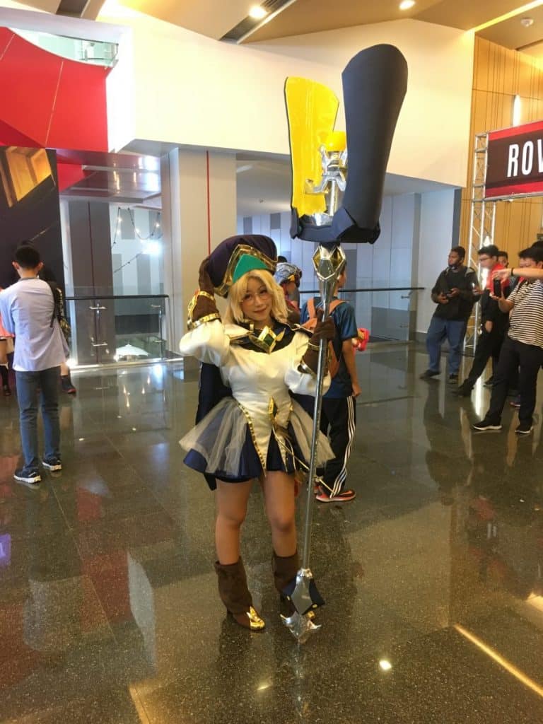 ชมบรรยากาศ และ Cosplay สวย ๆ ประจำงาน RoV : Pro League Season 4 ...