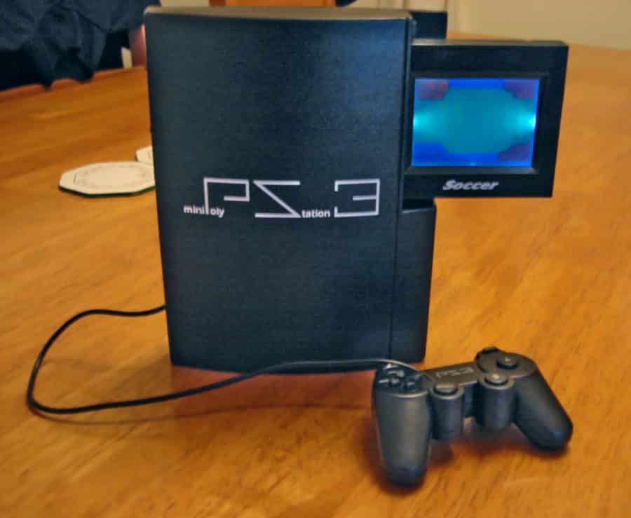 8 เครื่องเกมคอนโซลเลียนแบบที่ไม่มีใครอยากได้เป็นของขวัญปีใหม่ | GamingDose