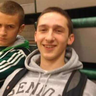 รู้จักกับ MDickie ผู้สร้างเกมด้วยตัวคนเดียวมาแล้วกว่า 56 เกม | GamingDose