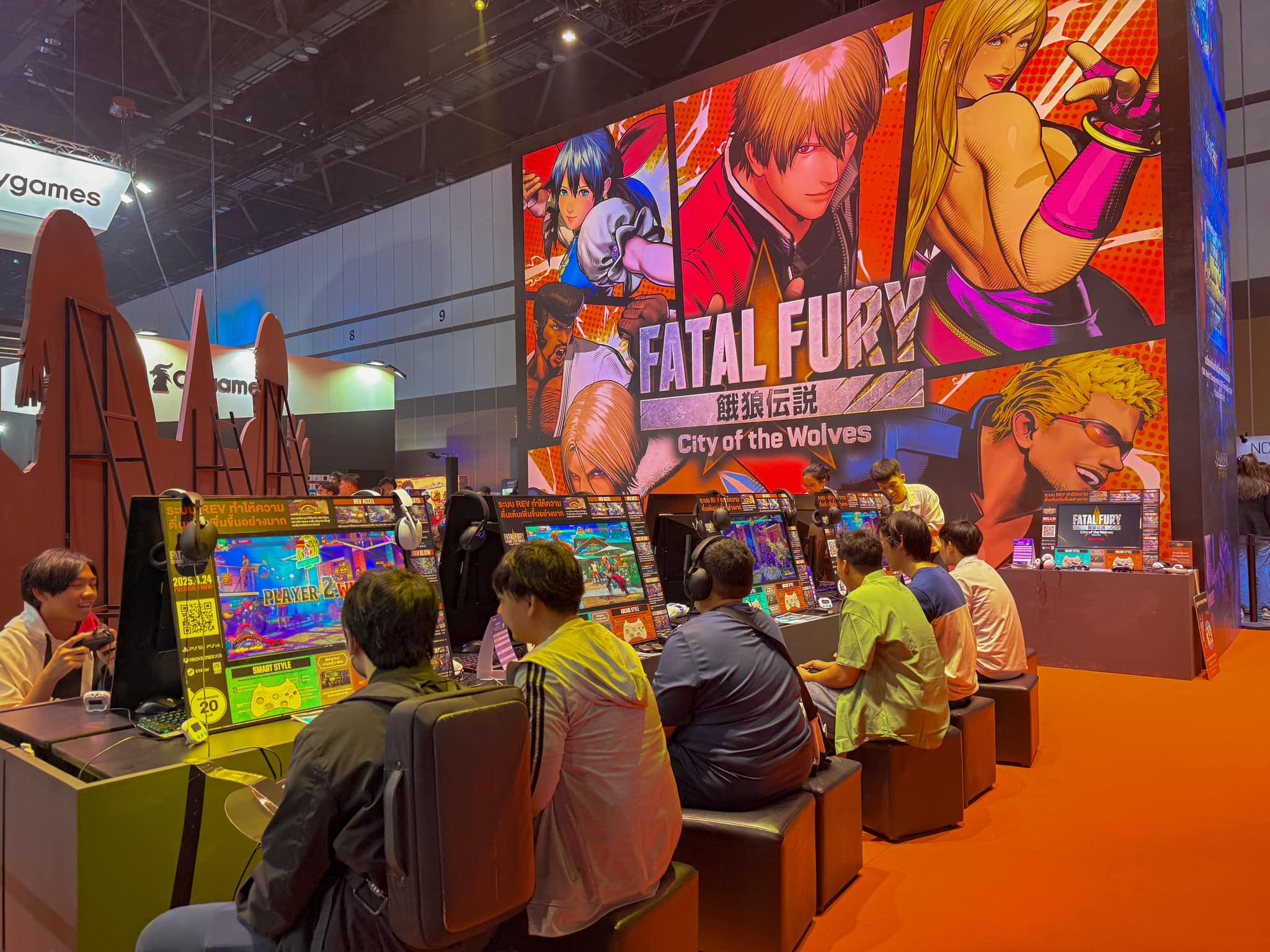 เก็บตกบรรยากาศจากบูธ SNK ภายในงาน Thailand Game Show 2024 | GamingDose